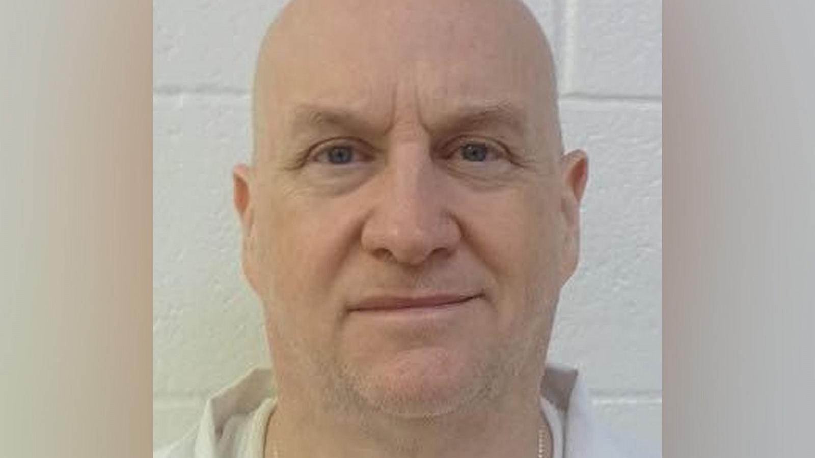 'Sociopath': Former police chief convicted of murder and rape escapes ...