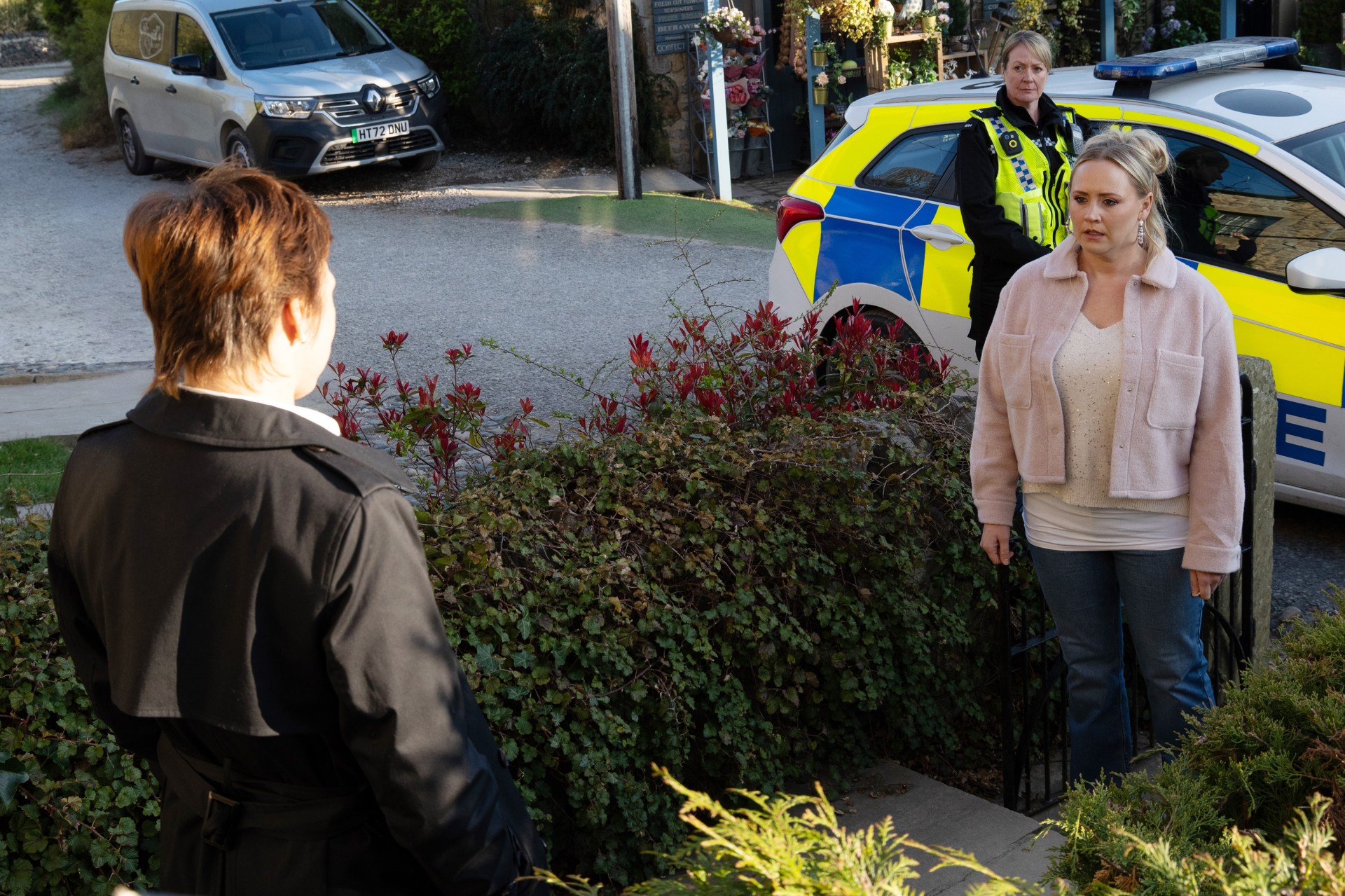 Emmerdale's Ruby hands herself in as body is unearthed - but a shock ...