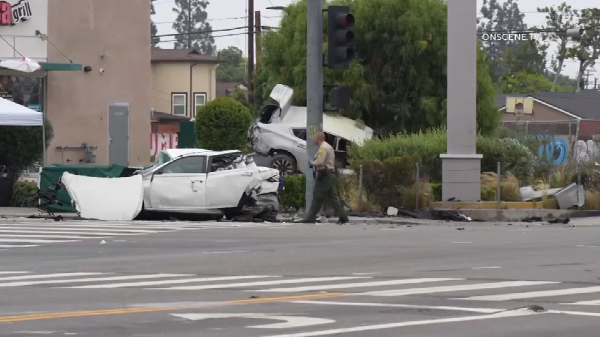 2 drivers killed in fiery crash in South Gate