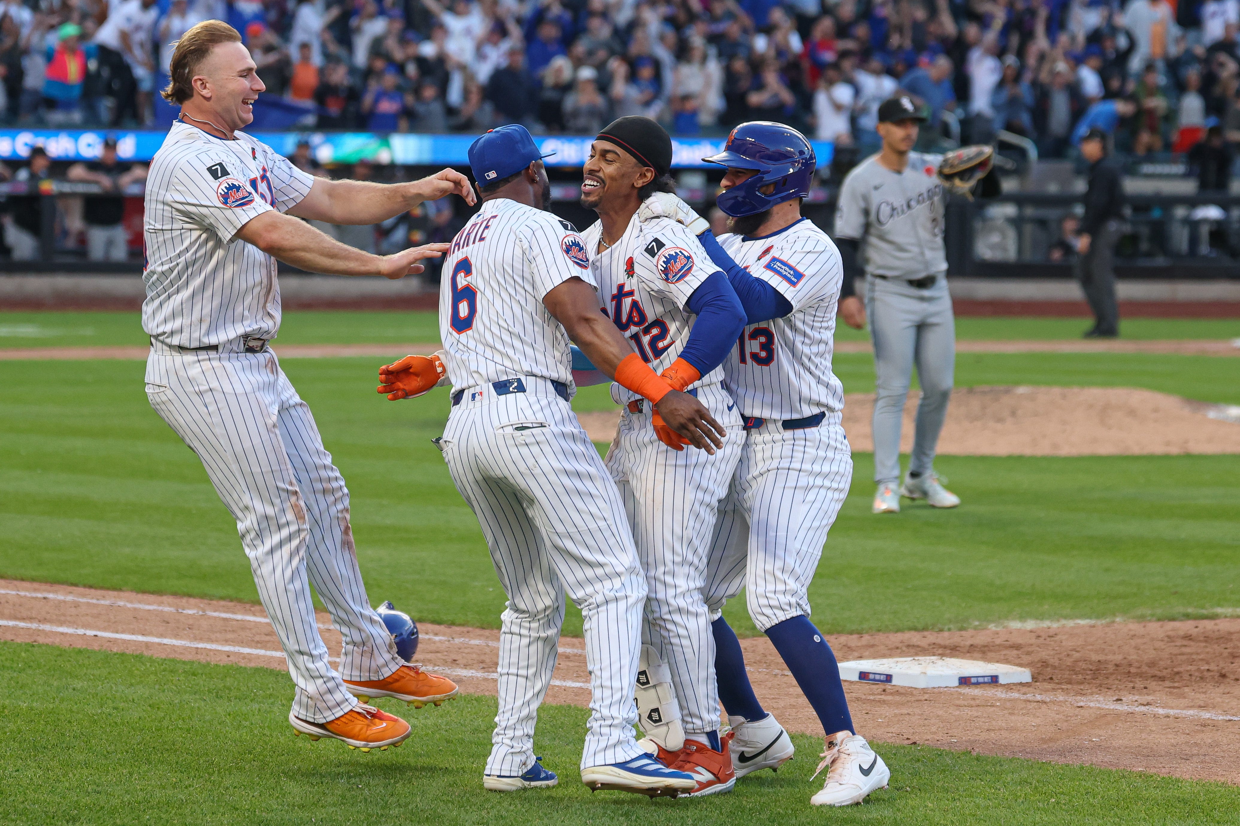 Mets shake offensive slumber, walk off White Sox on Francisco Lindor ...