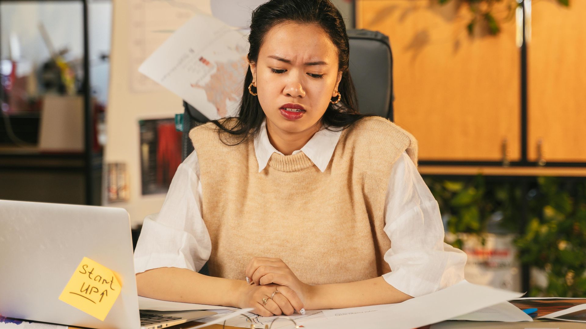 Are You Being Pushed Out? 20 Signs Your Boss Wants You To Quit