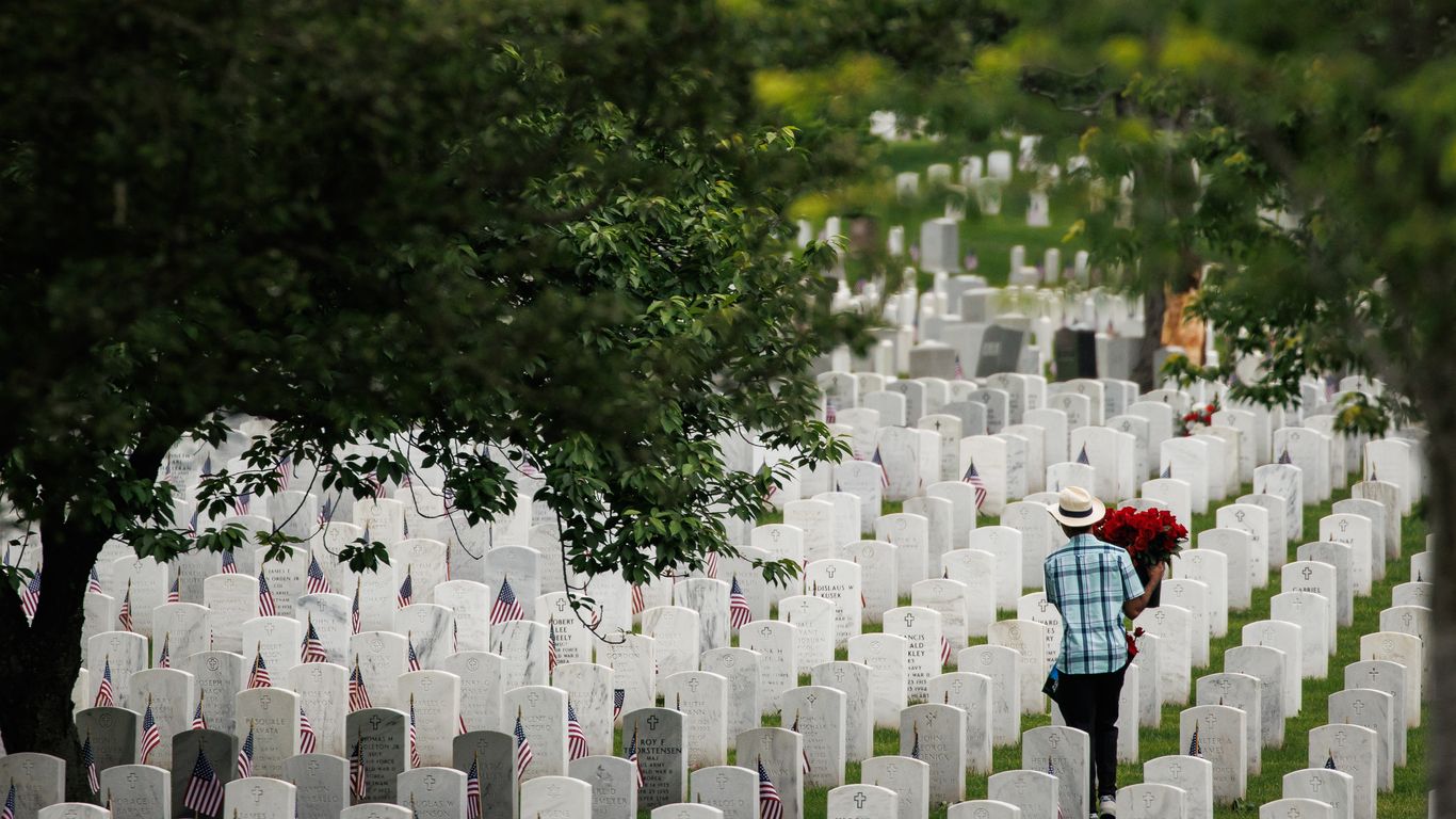 In photos: Americans honor the fallen on Memorial Day