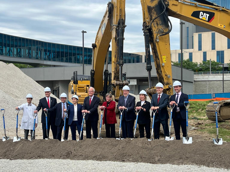 Construction begins on ground-breaking cancer care complex in Kansas City