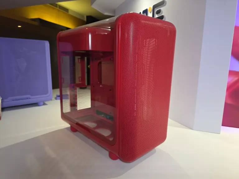 Meet the Hyte X50 Case, A Case With So Much Potential that Hyte Left ...