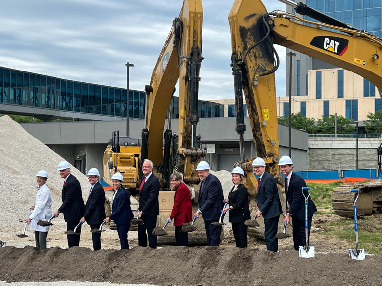 Construction begins on ground-breaking cancer care complex in Kansas City
