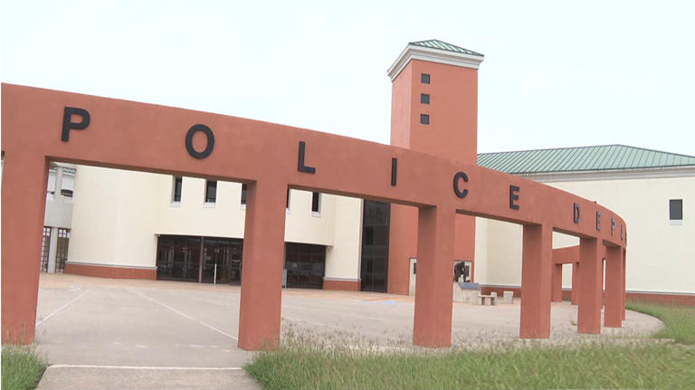 Laredo Police offer info sessions on becoming an officer