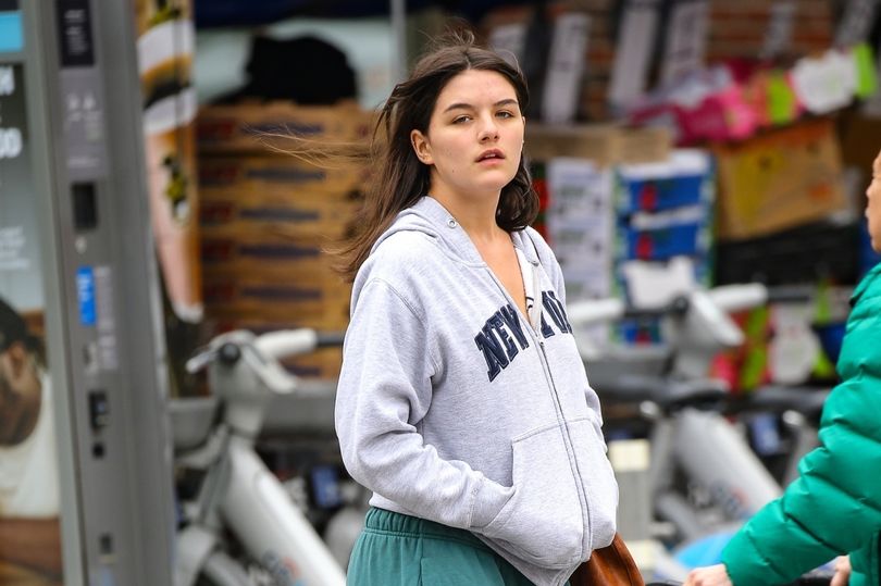 Tom Cruise and Katie Holmes' daughter Suri breaks cover after estranged ...