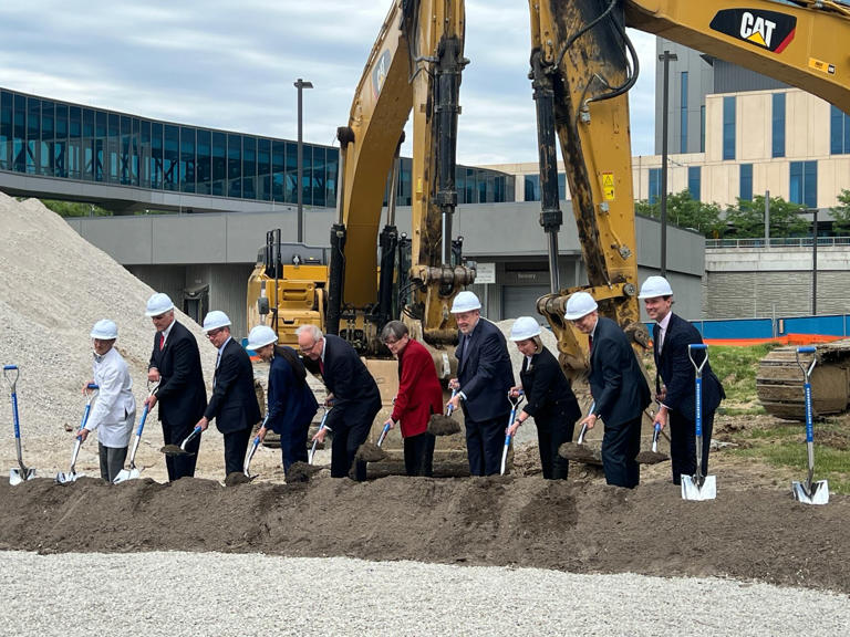 Construction begins on ground-breaking cancer care complex in Kansas City