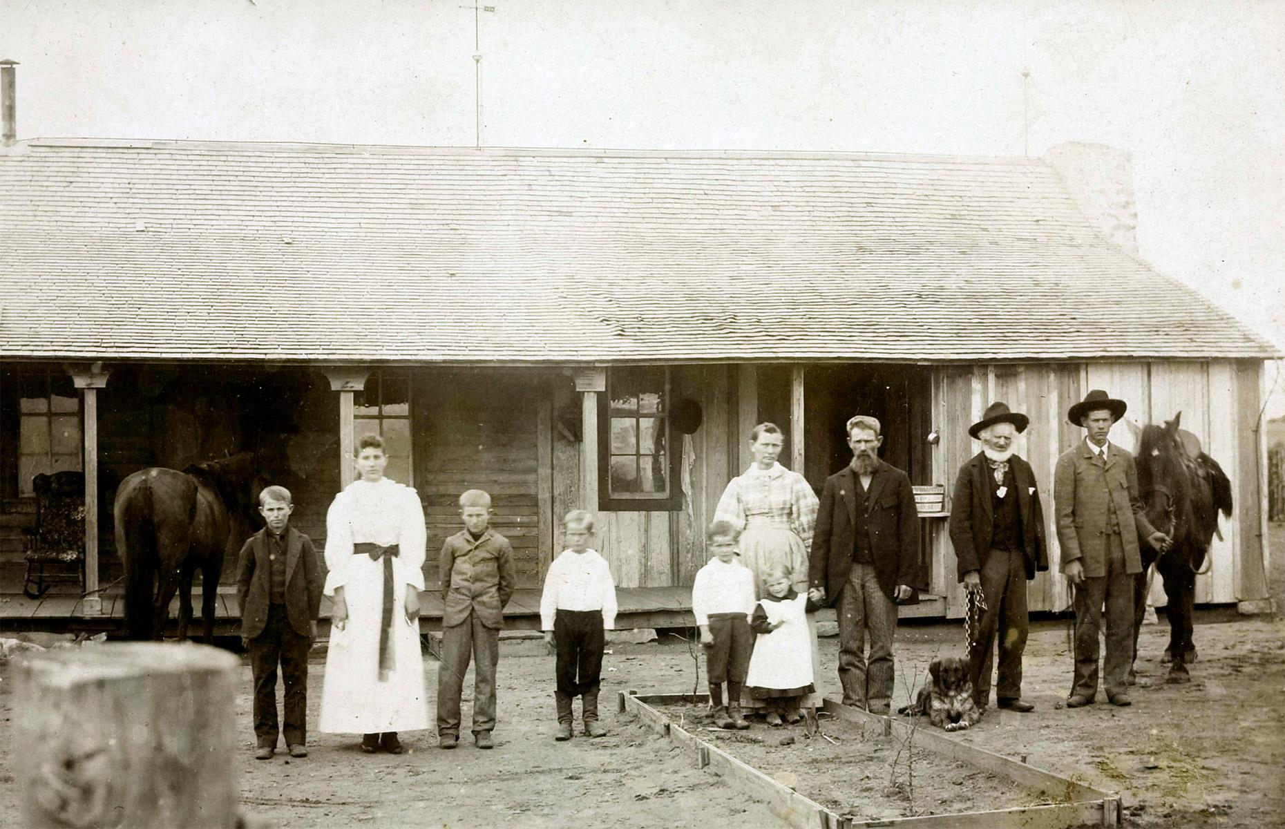 Rare photos that reveal the reality of the American Wild West