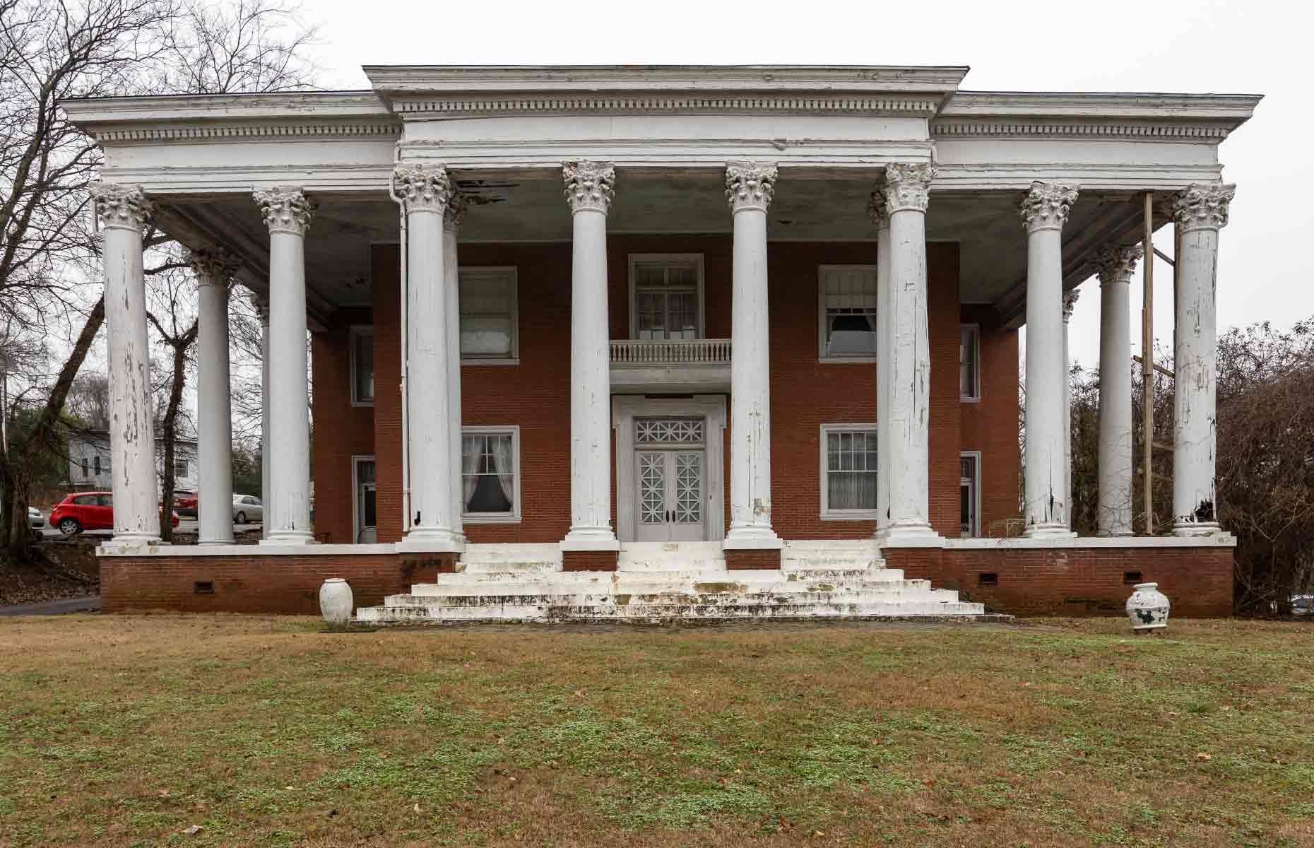 Inside Alabama’s forgotten mansion overflowing with antique treasures