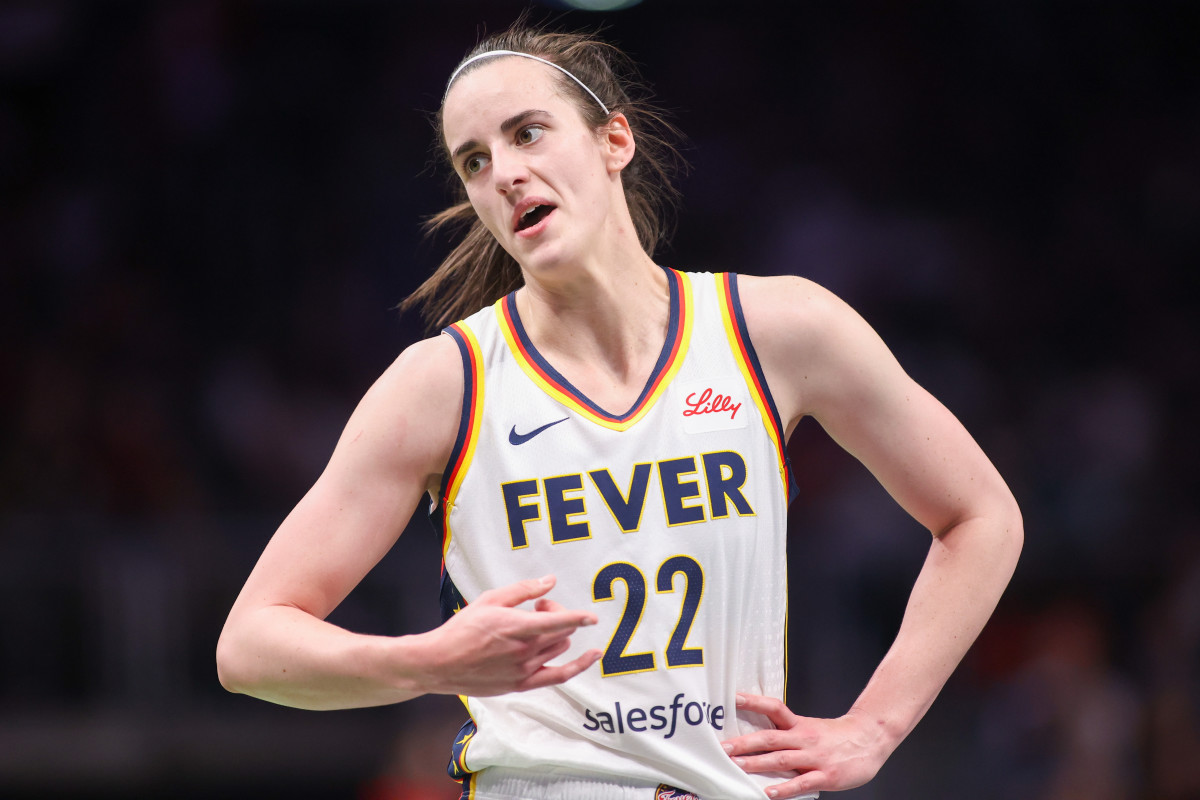 Fans React After New Report Emerges on Caitlin Clark’s Injury Timeline