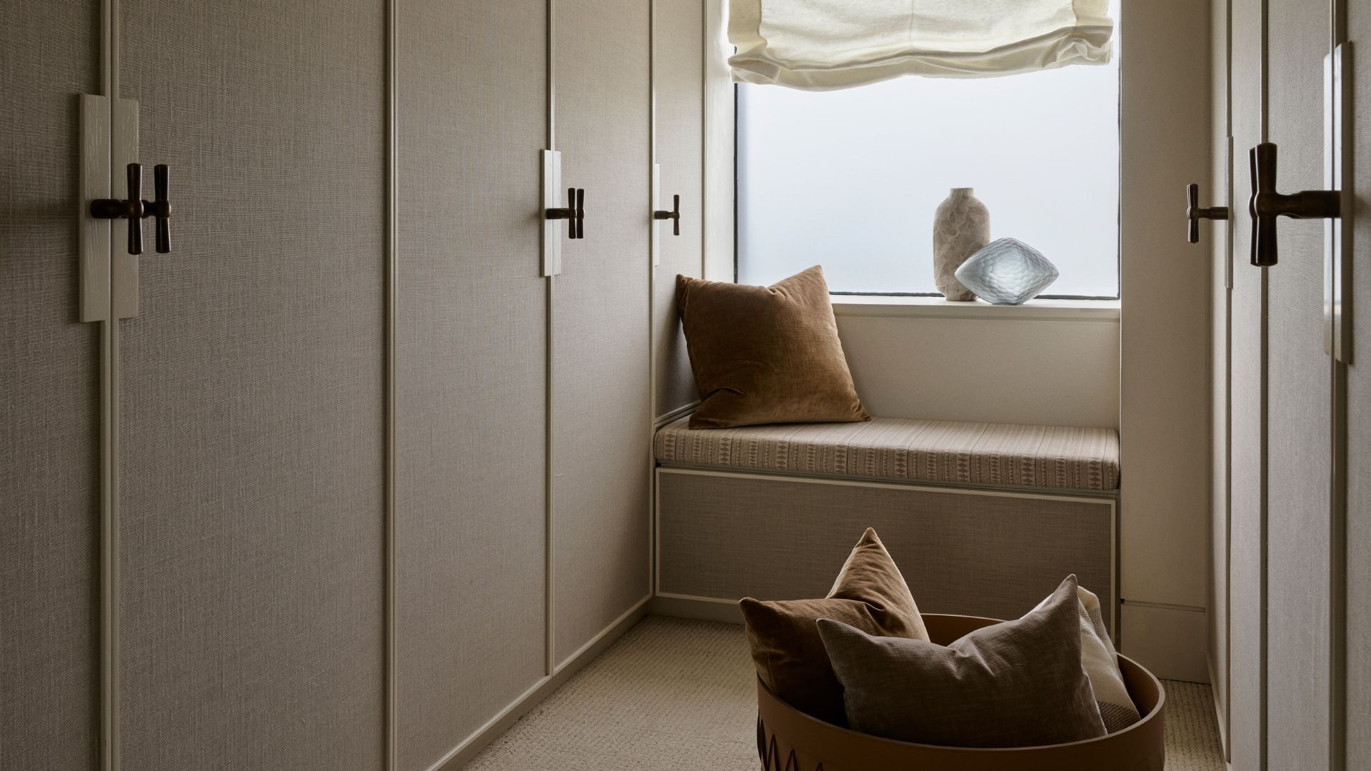 These 5 Linen Closet Organization Mistakes Are Costing You Space and ...