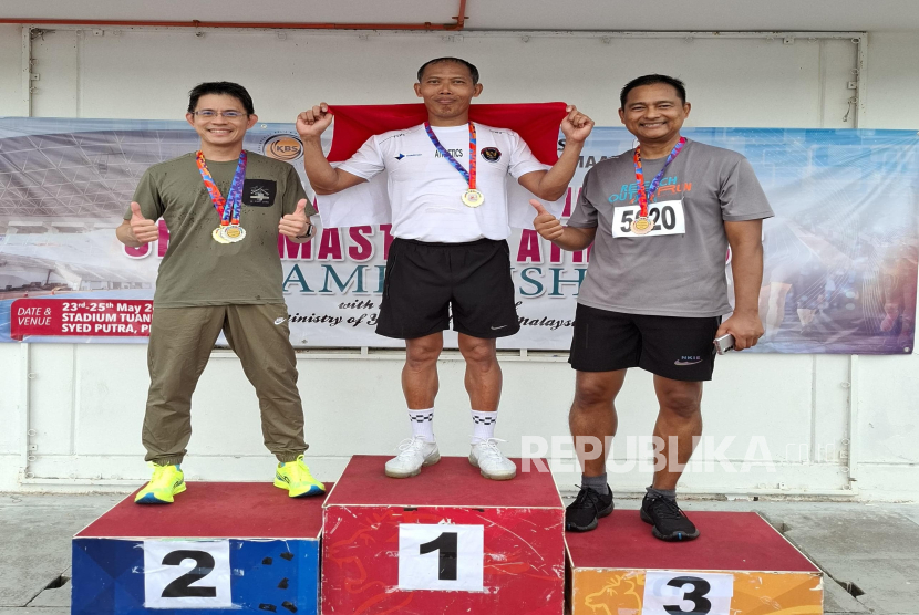 Guru dari Depok Bawa Pulang 4 Medali di Kejuaraan Atletik Malaysia