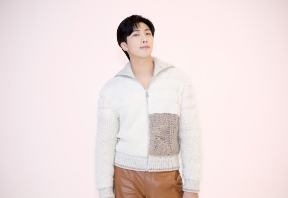 BTS RM, AMA ‘페이보릿 K팝 아티스트’ 수상