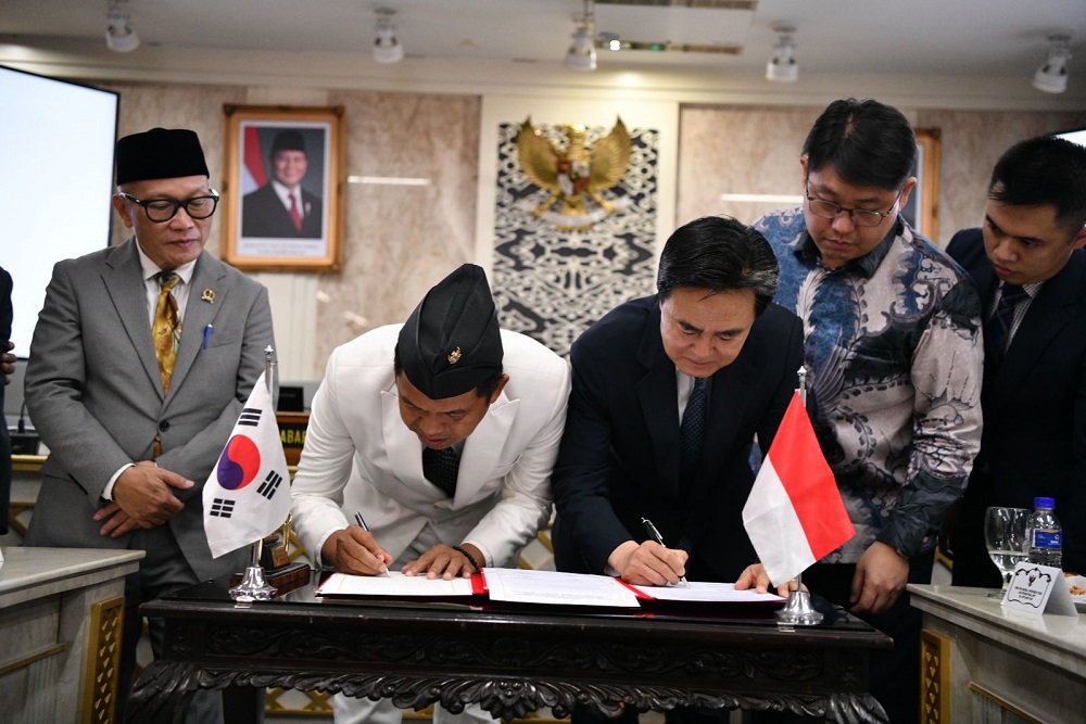 Chungnam Korsel Hibahkan Smart Halte Bus Rp113 Miliar ke Jabar