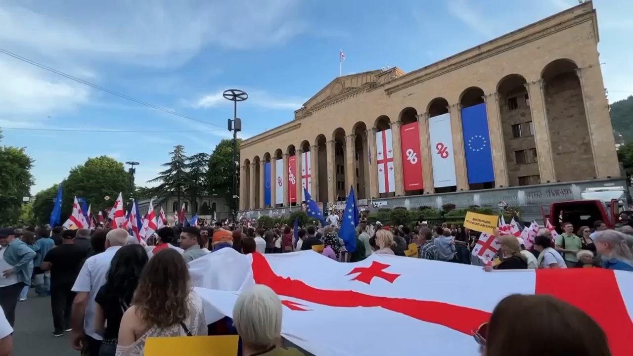Thousands protest in Tbilisi on Independence Day amid political crisis