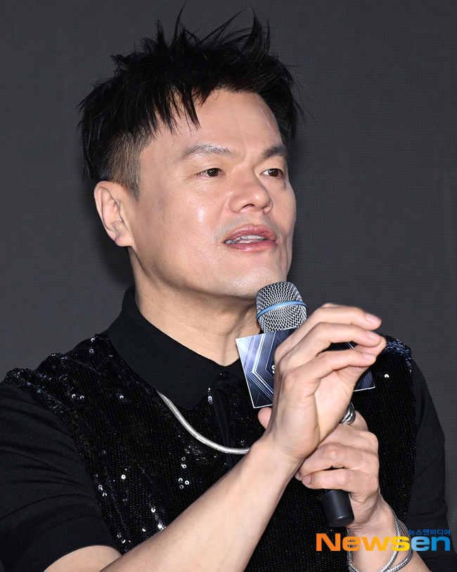 답변하는 ‘JYP 박진영’ [포토엔HD]