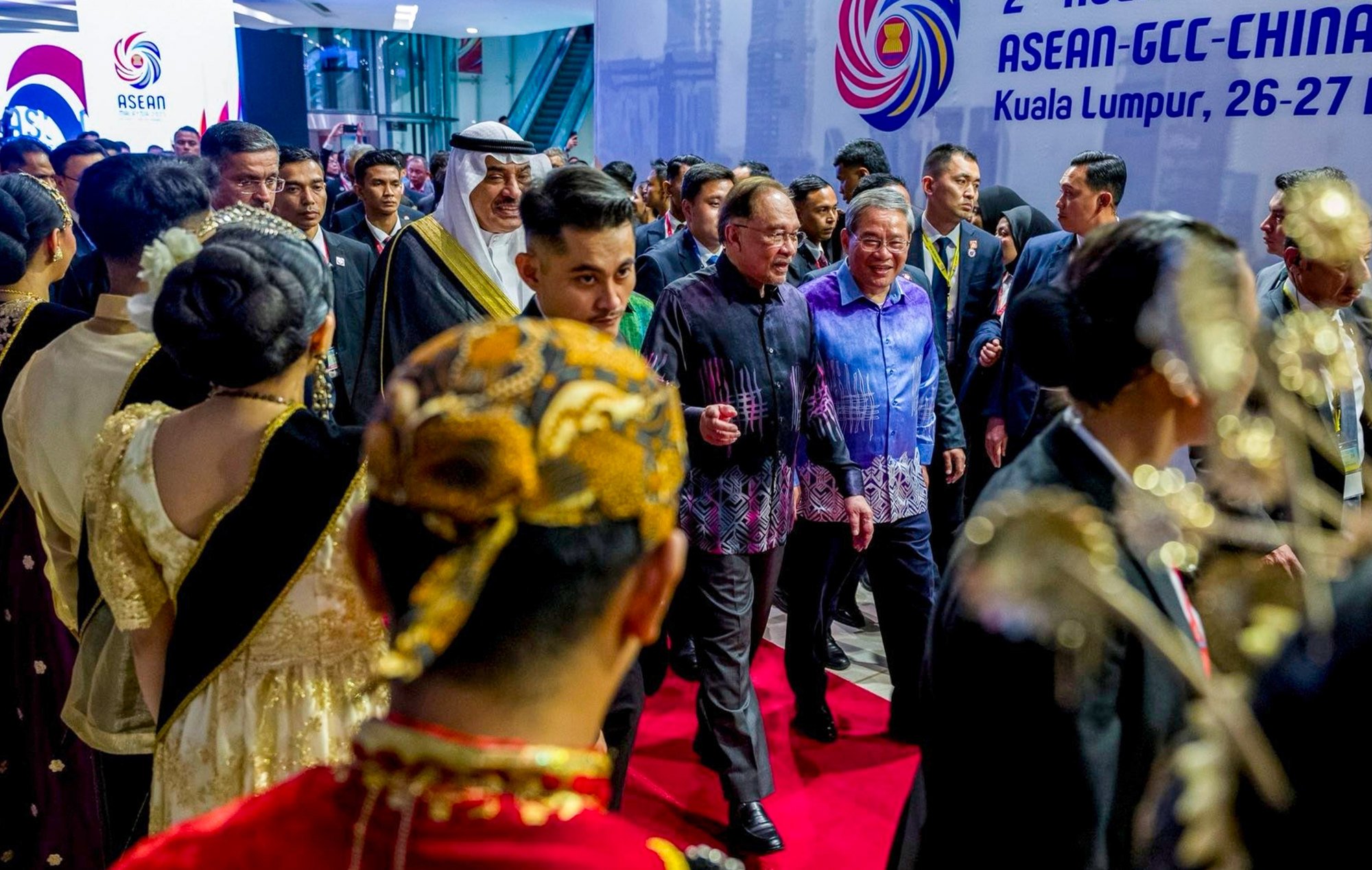 China’s Li Qiang urges Malaysia to safeguard free trade and ...