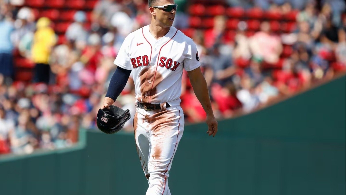 MLB: Red Sox Utility Player Plans to Keep Playing Until 2026