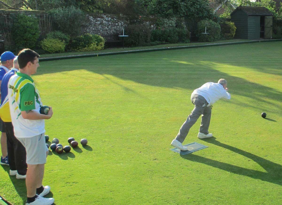 Pulborough knock out favourites in County Double Fours