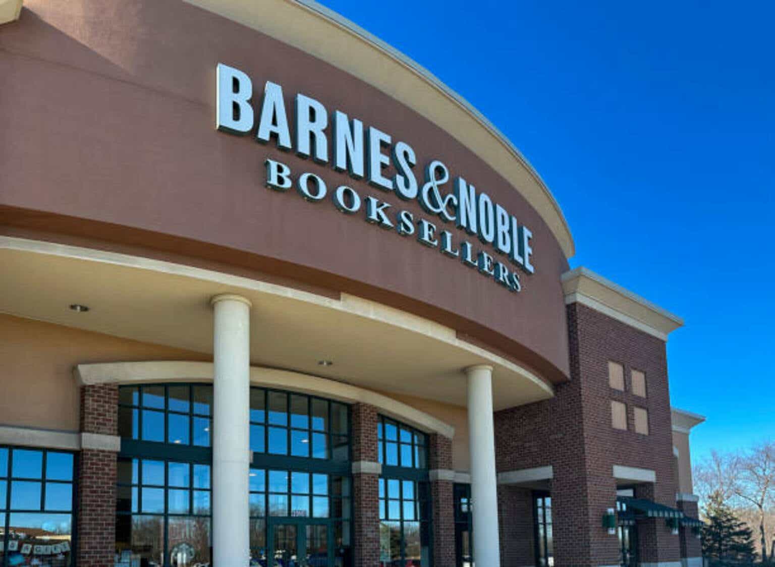 Barnes & Noble is adding stores as the #BookTok community continues to ...