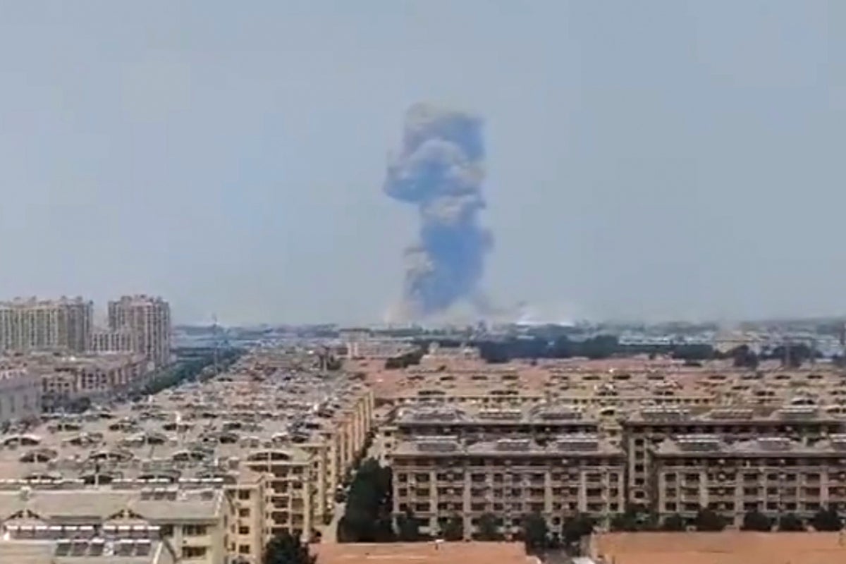 Huge explosion rocks a chemical plant in eastern China, no information ...