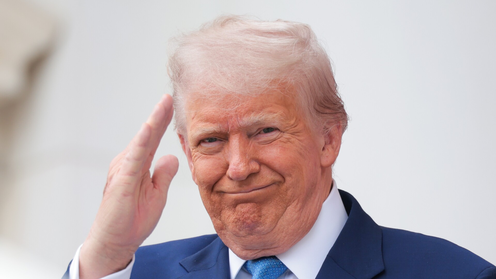 Left labels Donald Trump a ‘Russian stooge’