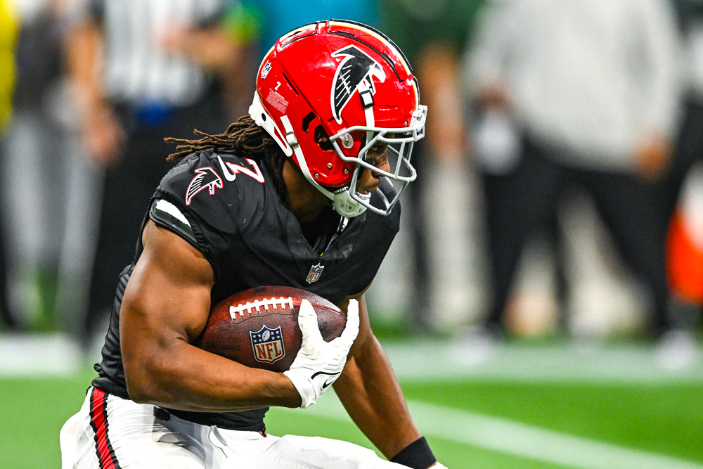 Running back matchups to target for week 16 (2025) - De'Von Achane ...