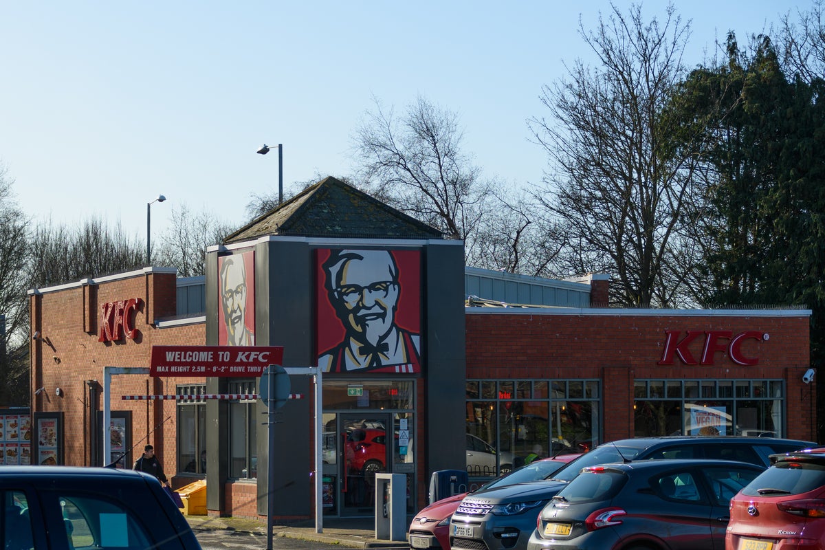 Tributes after world’s longest-serving KFC worker dies in UK town