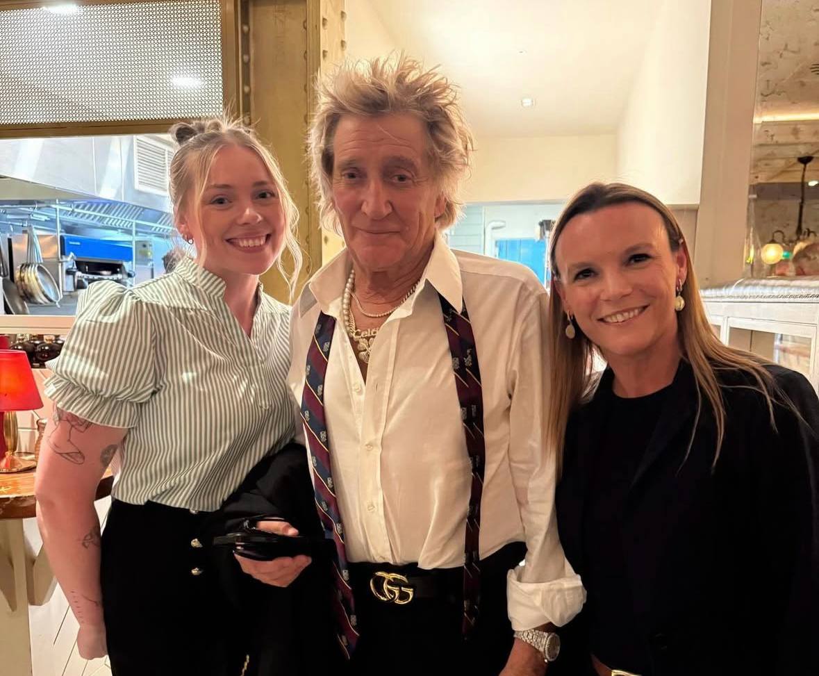 Rod Stewart spotted at popular Glasgow city centre restaurant after ...