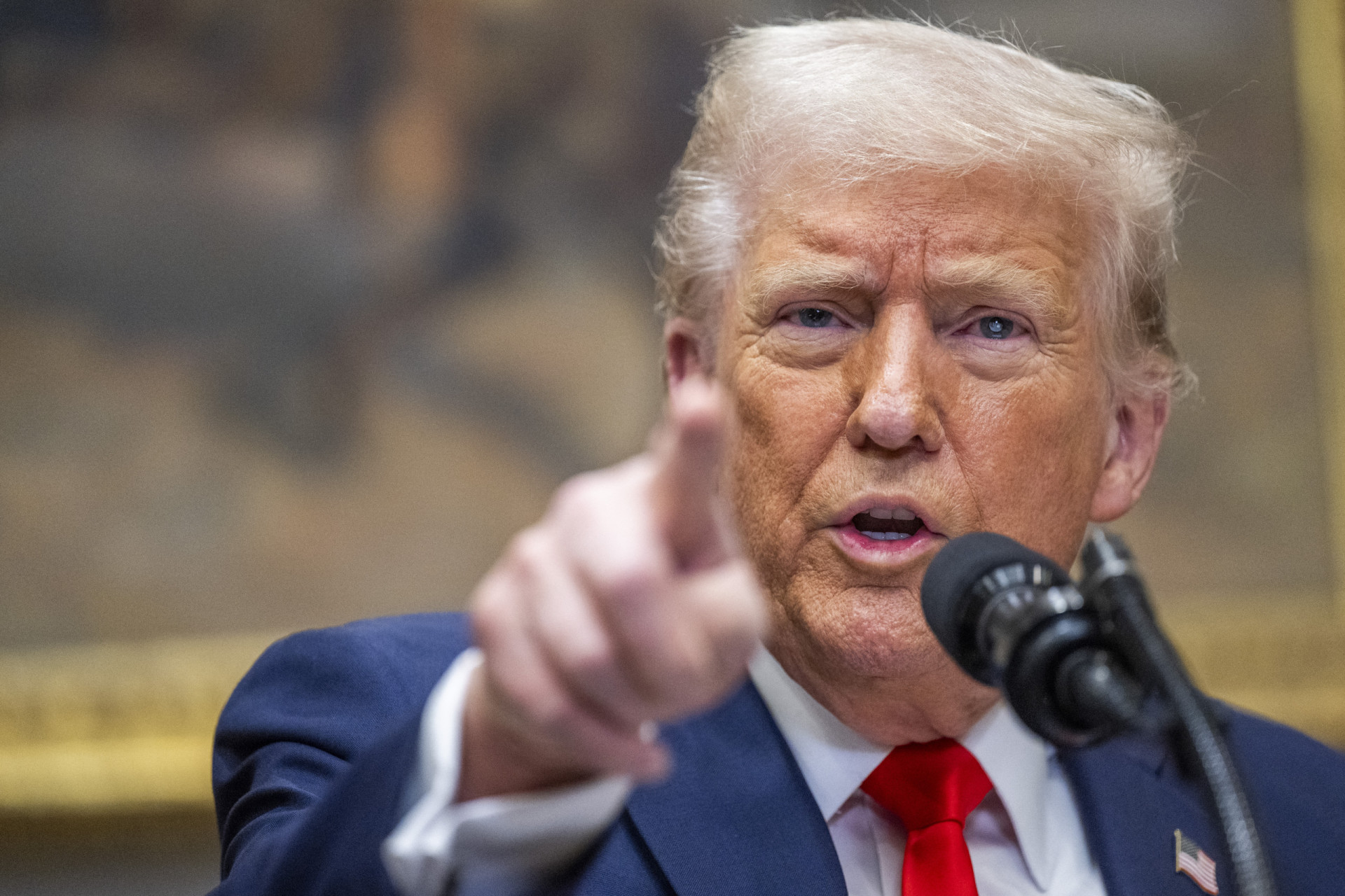 Donald Trump: Ein Blick auf seine kontroverse Karriere