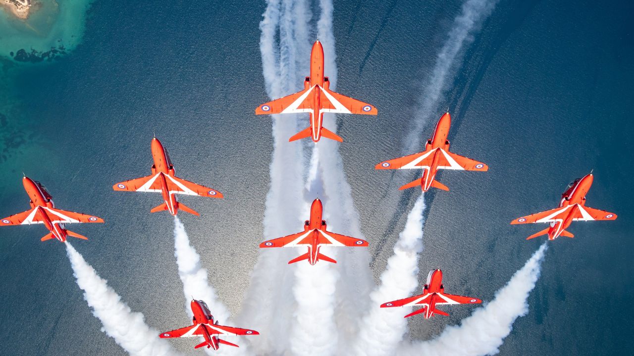 Red Arrows showcase favourite stunts ahead of packed 2025 season
