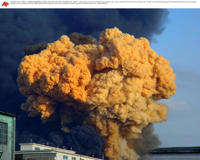 Huge explosion rocks a chemical plant in eastern China, no information ...