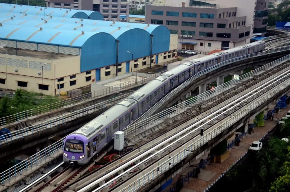 BEML Shares Show Potential Monthly Reversal: SEBI RA Sameer Pande Sees ...