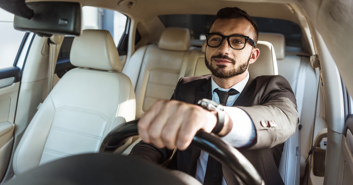 AAA vs. Progressive Car Insurance [2025]: Rates vs. Roadside Assistance