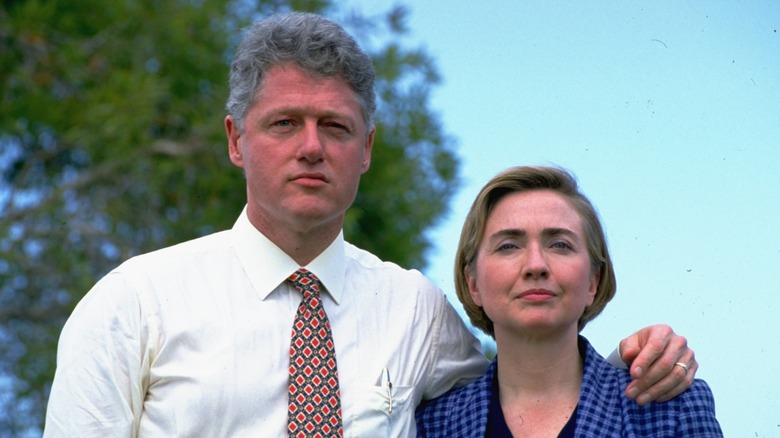 Hillary & Bill Clinton's Marriage Has Some Glaring Red Flags