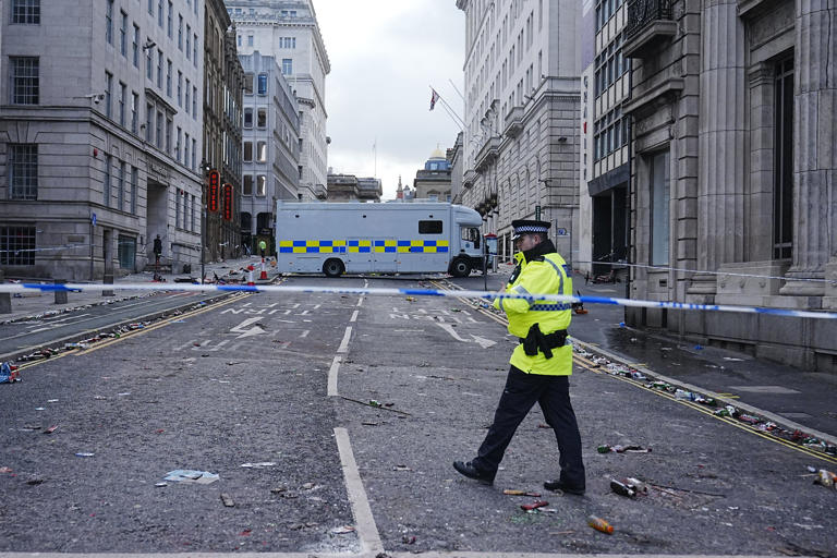Virgil van Dijk ‘praying for speedy recovery’ for those hurt in parade ...
