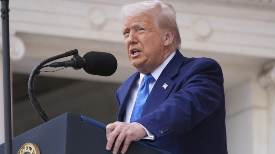 Trump planning to sever remaining federal contracts with Harvard