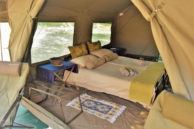 Photographers from Falkirk invited on the ultimate African mobile safari