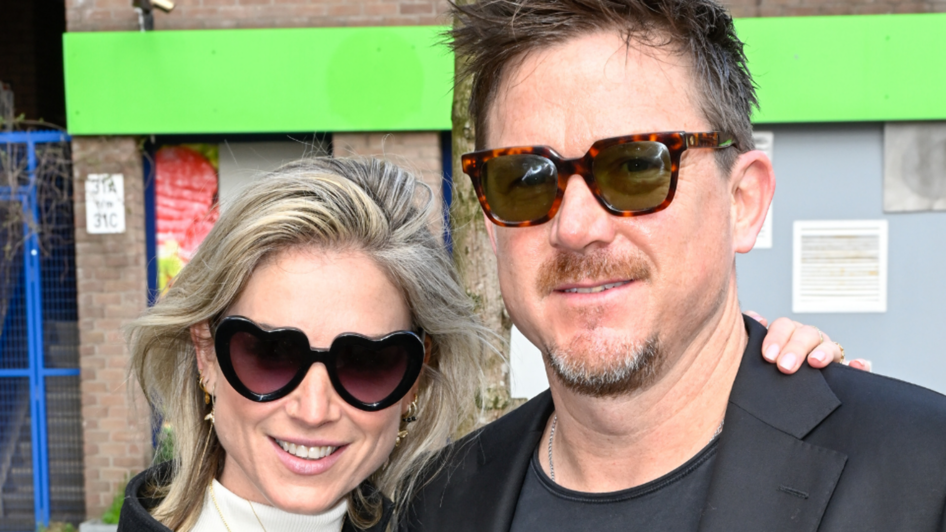 Familie De Mol in ‘real live show’? Johnny de Mol en familie doen niet mee