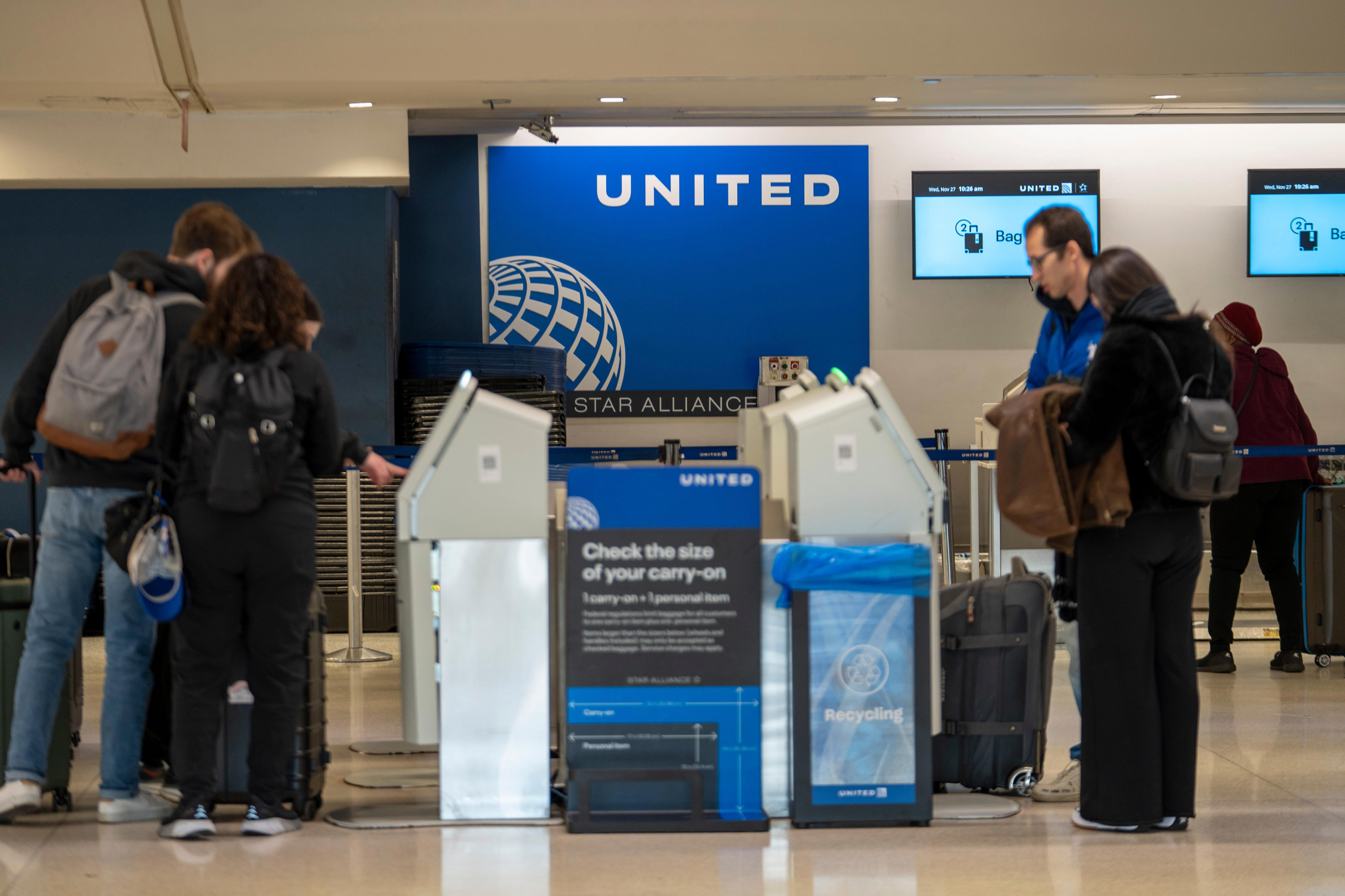 United Airlines changes check-in cut-off for domestic travelers to 45 ...