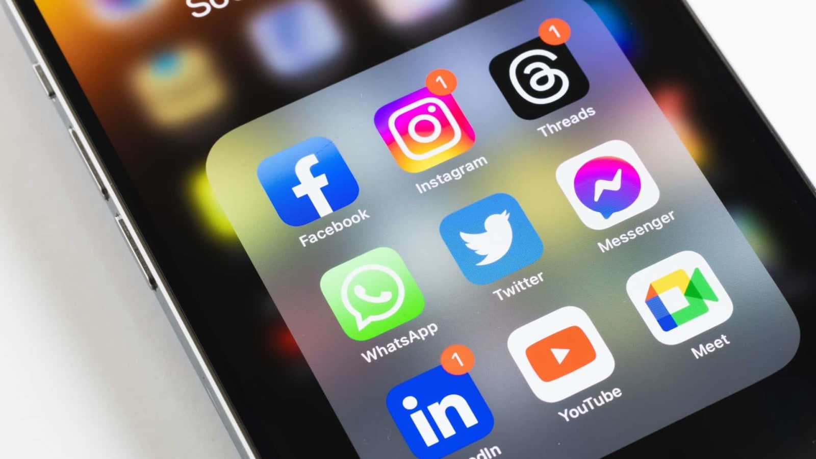 Texas Targets Apple and Google: New Law Forces Age Checks for App Downloads