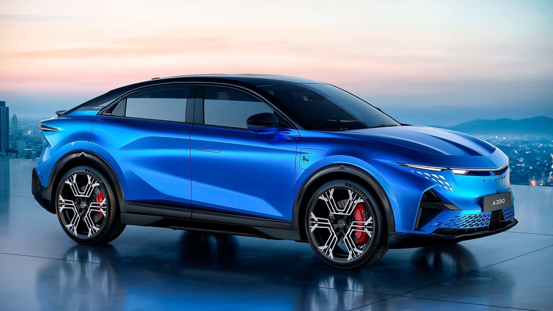 Alpine lève officiellement le voile sur l'A390, son Fastback électrique