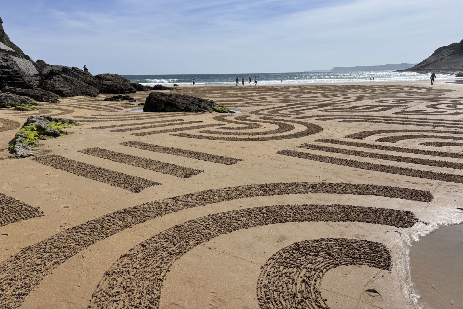 Quirze estrena el documental sobre su premio Guinness: un dibujo de 66 metros entre mareas