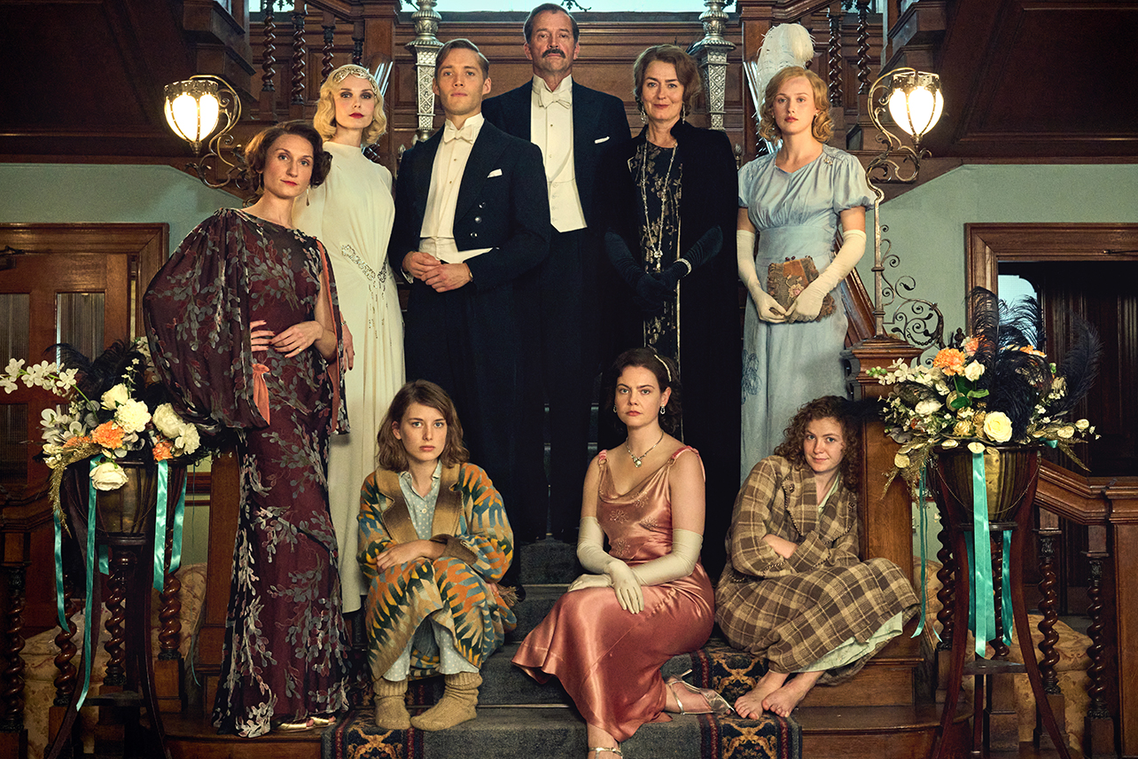 ‘Outrageous’ Cast Guide: How to Tell the Mitford Sisters Apart On the ...