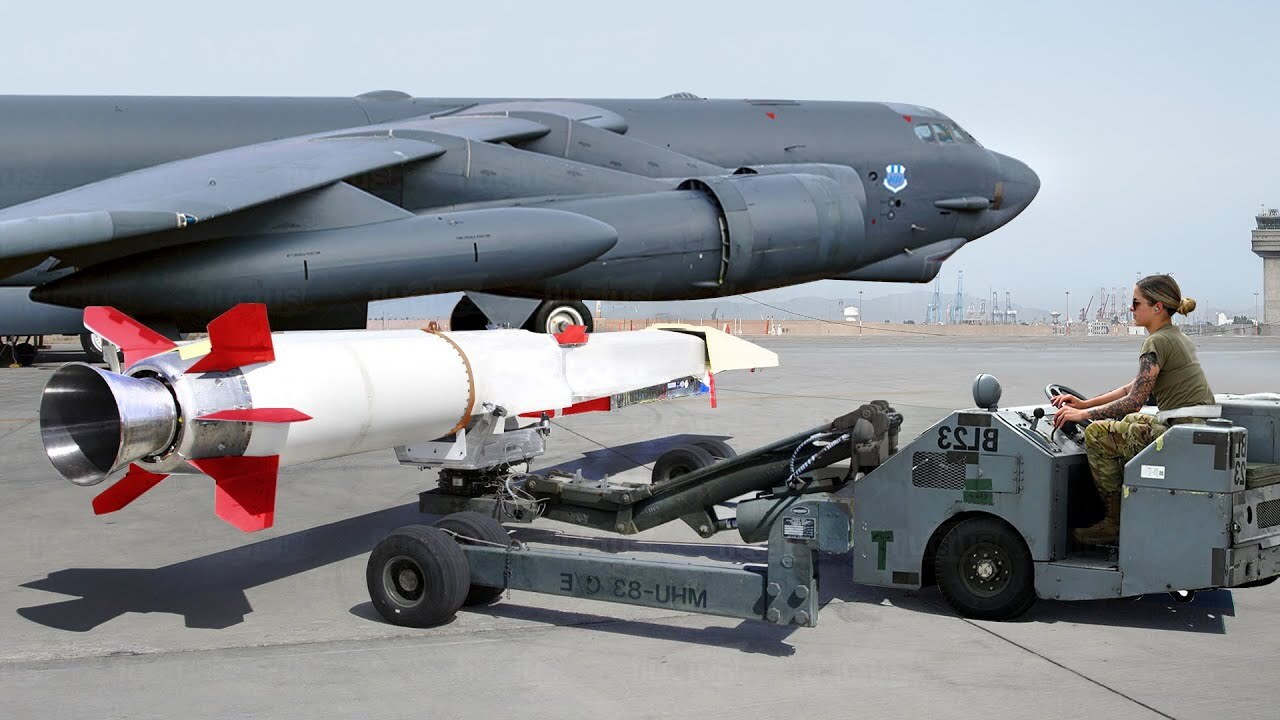 US Genius Way of Launching Hypersonic Jet Prototype Under Massive Bombers