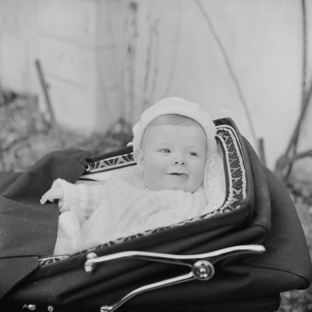 30 Baby Names That Were Popular in the 1950s & ‘60s