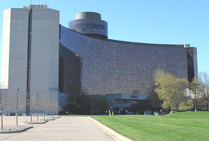 Hotel Chains That Miss The Mark & Alternatives For A Better Stay