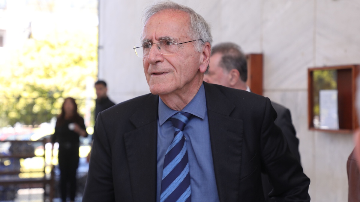 Πάνος Σόμπολος: «Έβλεπα τα παιδιά μου στη χάση και στη φέξη, η γυναίκα ...