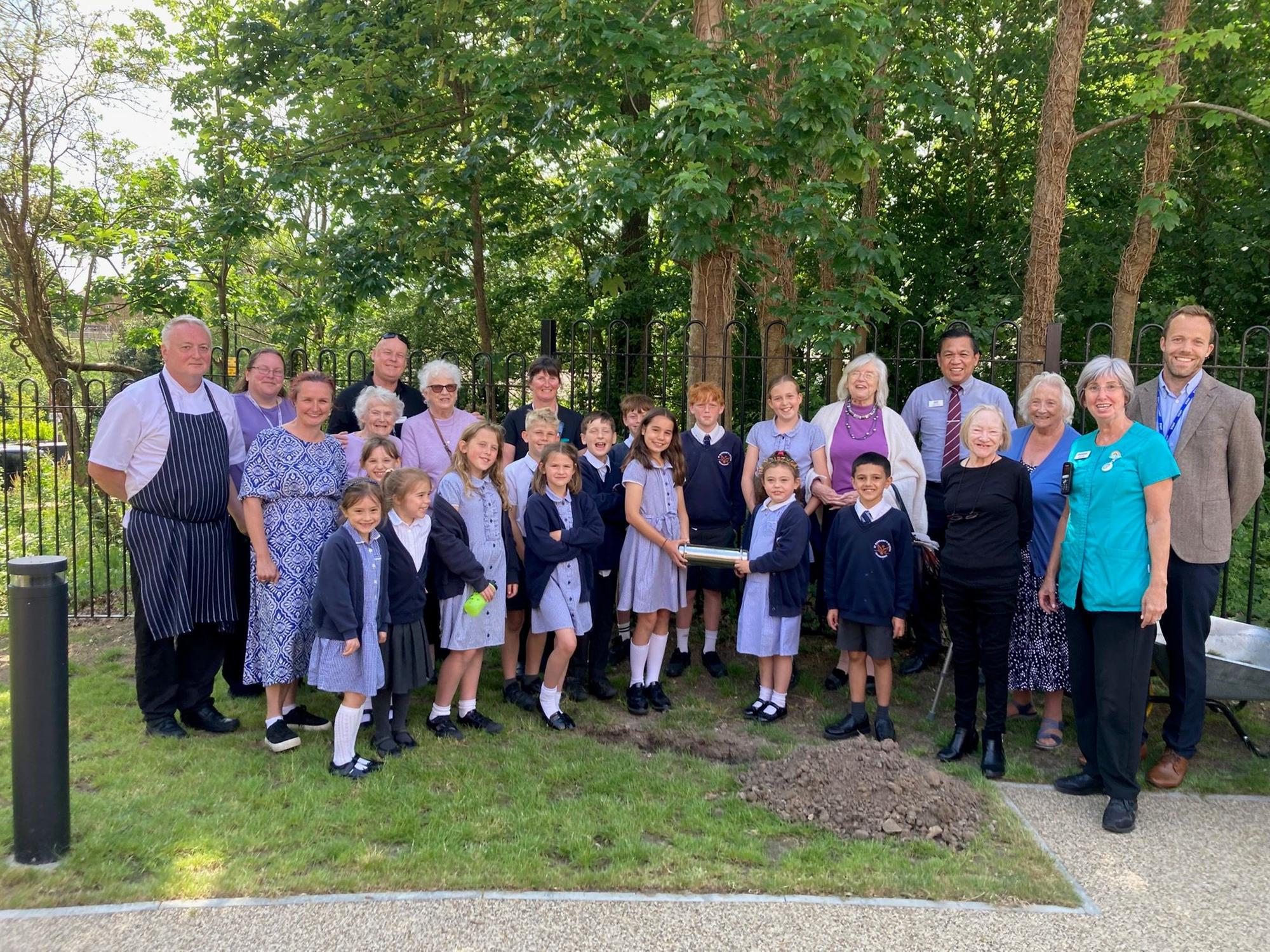 Back to the future! Angmering care home welcomes pupils to bury time ...